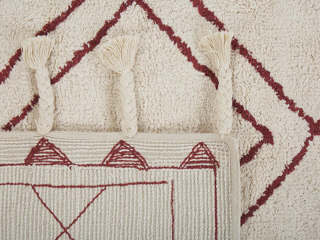 Bavlněný koberec 140 x 200 cm bílý/červený KENITRA Beliani