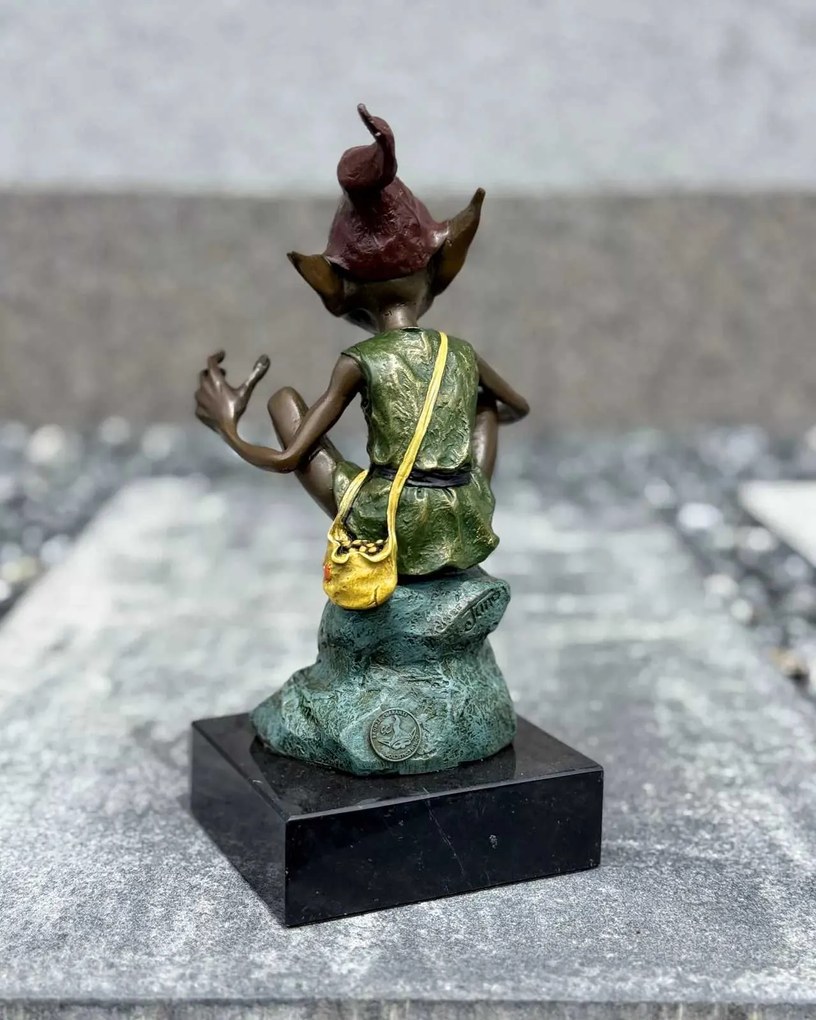Bronzová socha - Skřítek pohádková figurka