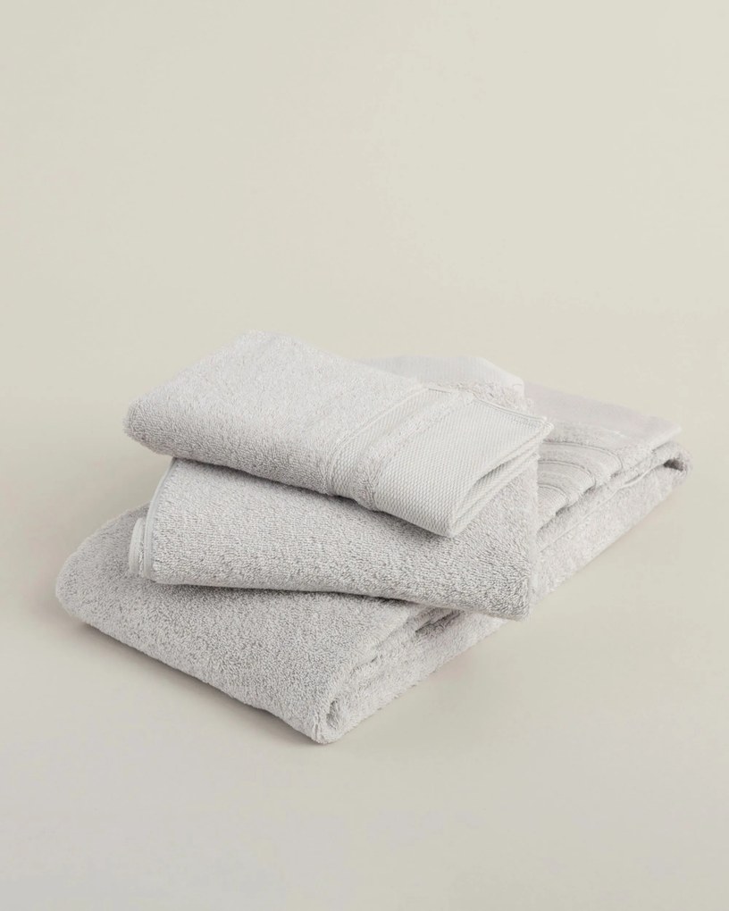 Ručník Essence 70x140 cm light grey