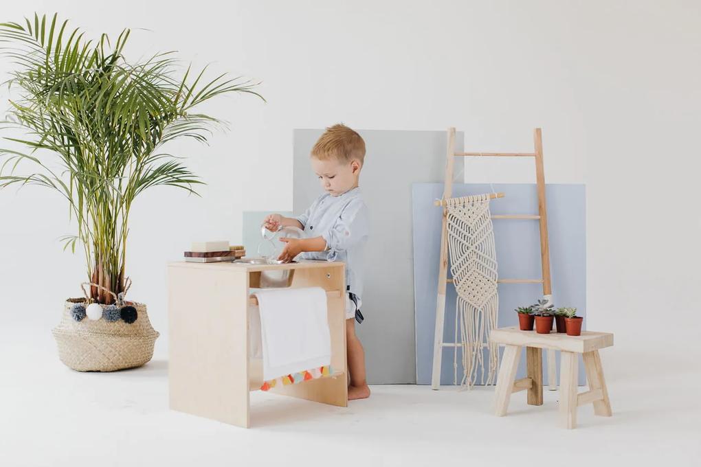 Dřevěná montessori koupelna pro děti - zelená