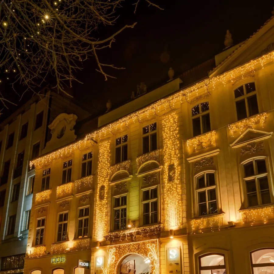 Easy Fix LED světelný závěs venkovní, 100 × 1200 cm, teple bílá, 1200 diod, bílý kabel, IP67, prodlužovací