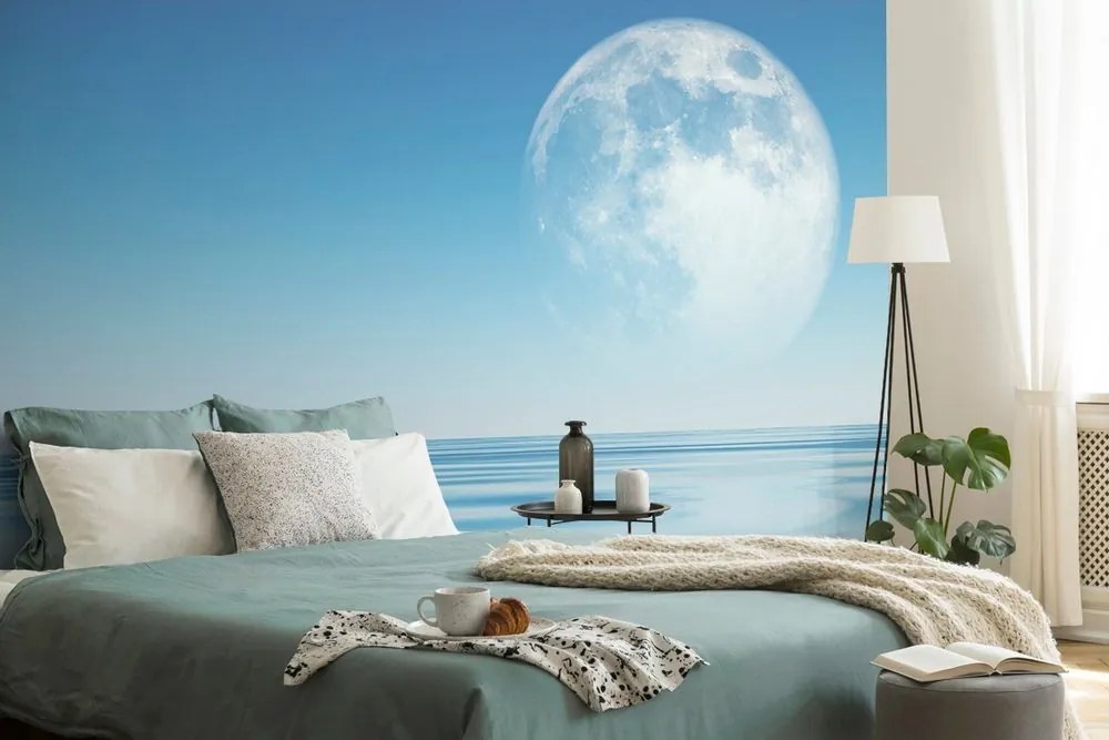 Samolepící tapeta měsíc nad mořem - 225x150 cm