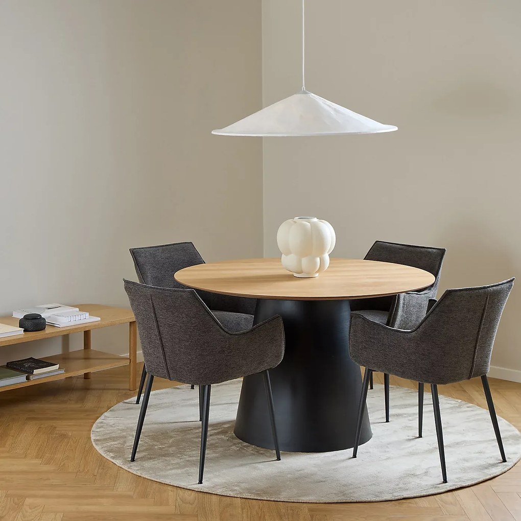 Kulatý jídelní stůl Soli 120 cm dub přírodní/černý