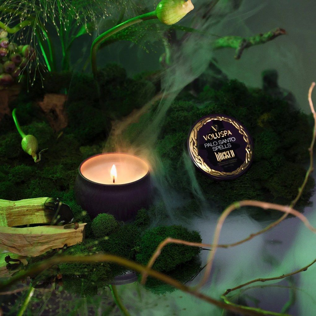 Voluspa Wicked svíčka Palo Santo Spells, 113 g