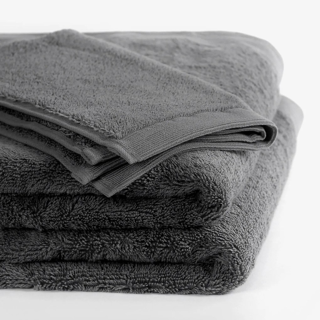 Goldea modalový ručník/osuška s přírodním vláknem - tmavě šedý 30 x 50 cm