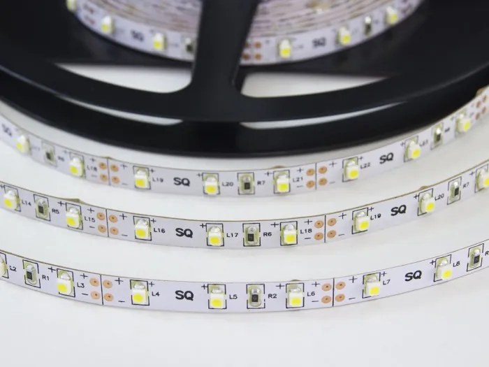 LED Solution LED pásek 4,8Wm 12V bez krytí IP20 5 metrů + adaptér 36W Barva světla Žlutá 071031