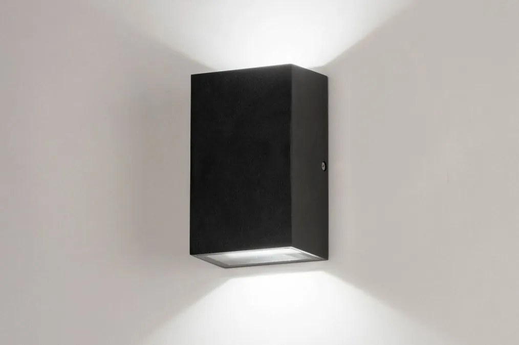 Nástěnné venkovní LED svítidlo Detroit Black QX