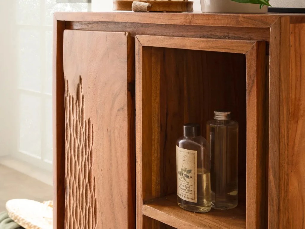 furniture-nabytek.cz - Vysoká skříňka Madaro