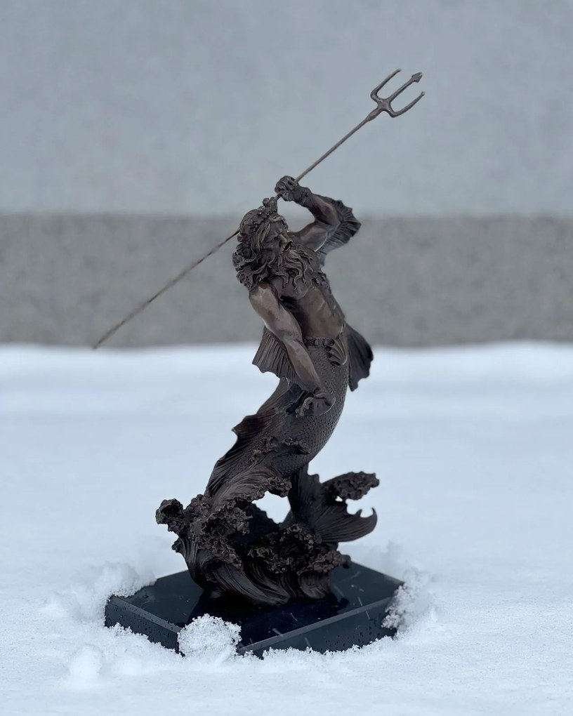 Bronzová socha soška - Poseidon