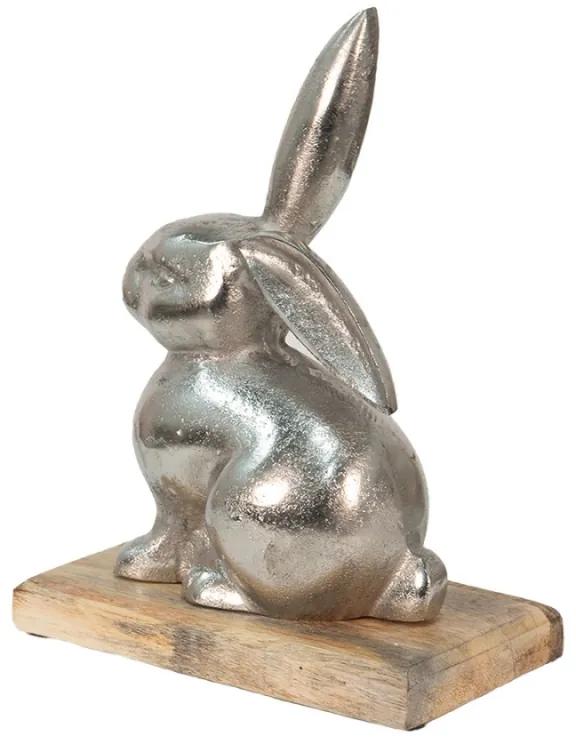 Dekorace stříbrný kovový králík na dřevěném podstavci – 21x11x28 cm