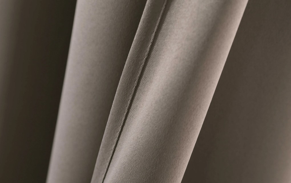 Světle hnědý závěs OXFORD 140x250 cm Zavěšení: Řasící páska