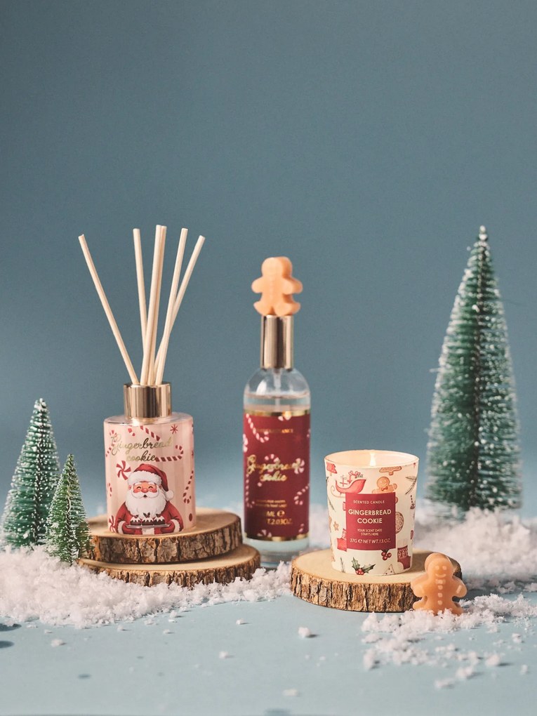 Sinsay - Vánoční vonná sada: svíčka, difuzér a interiérový parfém Gingerbread Cookie 3 pack - vícebarevná