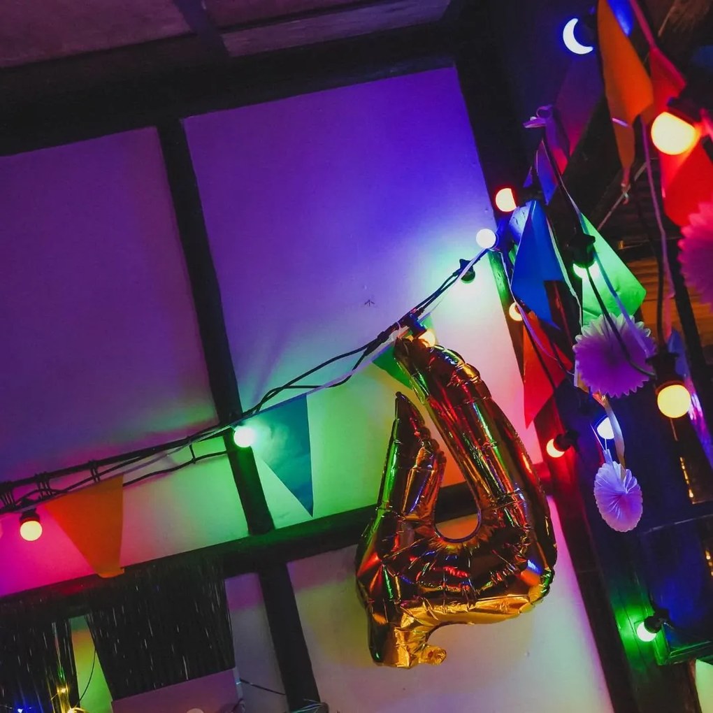 LED žárovka LBE, modrá, 6 diod, patice E27, IP44
