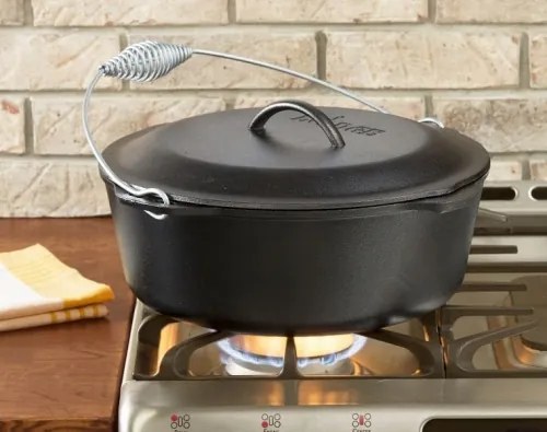 LODGE litinový hrnec Dutch Oven 8,5l s poklicí a držadlem