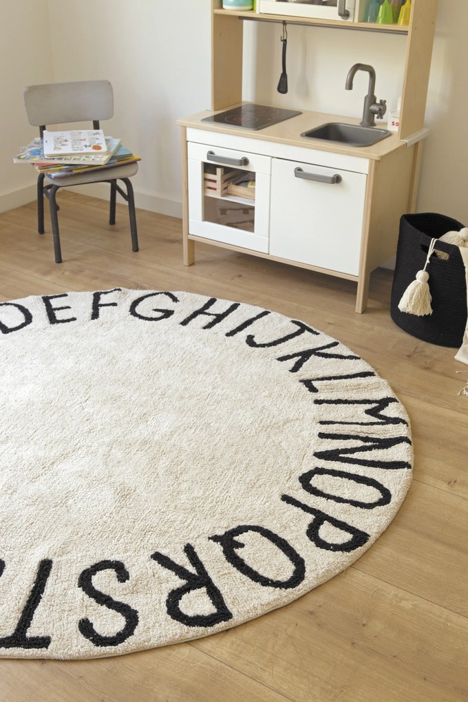 Lorena Canals, Přírodní koberec, ručně tkaný Round ABC Natural-Black, 150x150 (průměr) kruh, bílá, dětský pokoj