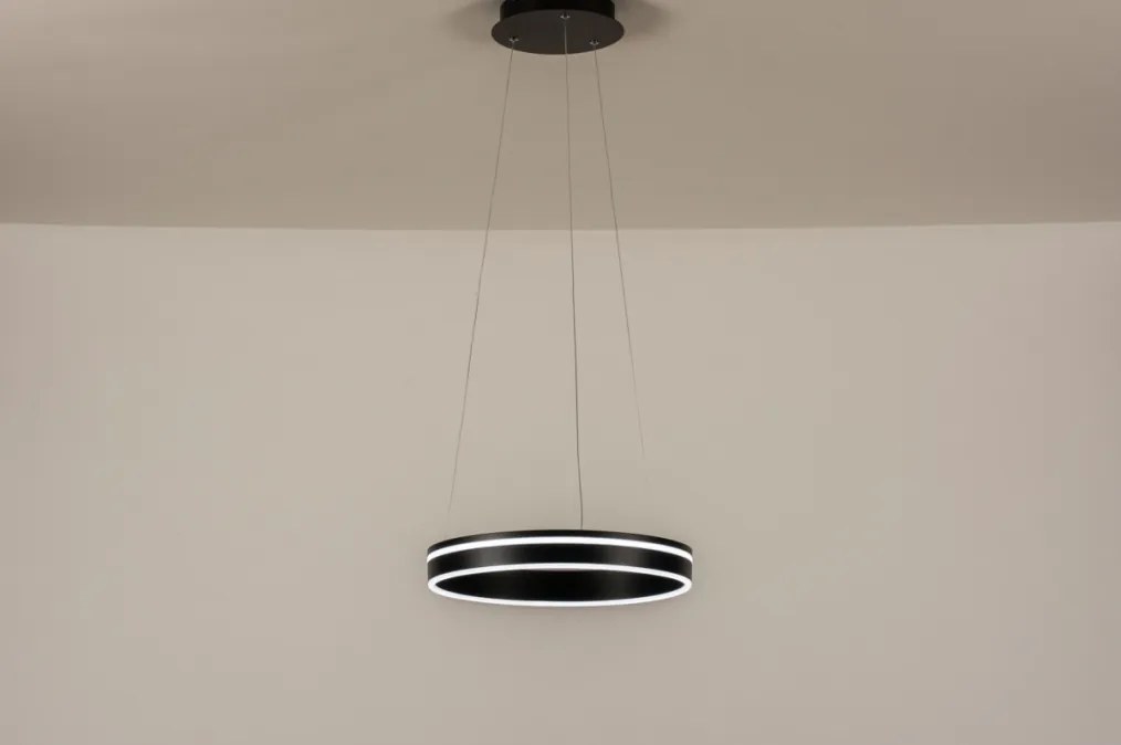 Závěsné černé LED svítidlo nad jídelní stůl Athena Black 40