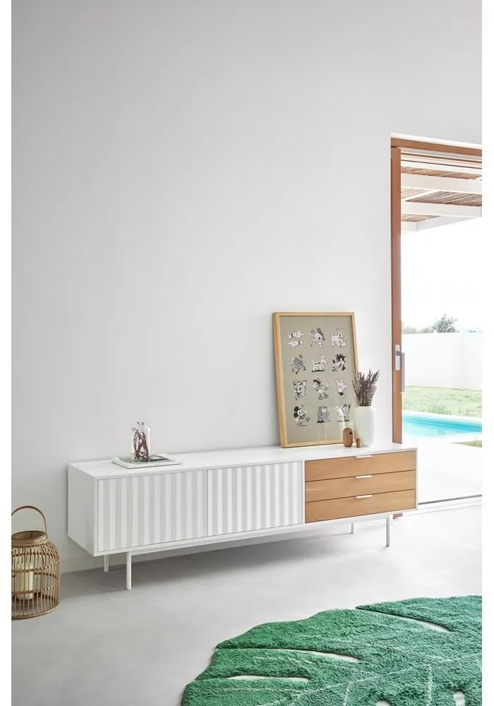 TV stolek v dekoru dubu v bílo-přírodní barvě 180x52 cm Sierra – Teulat