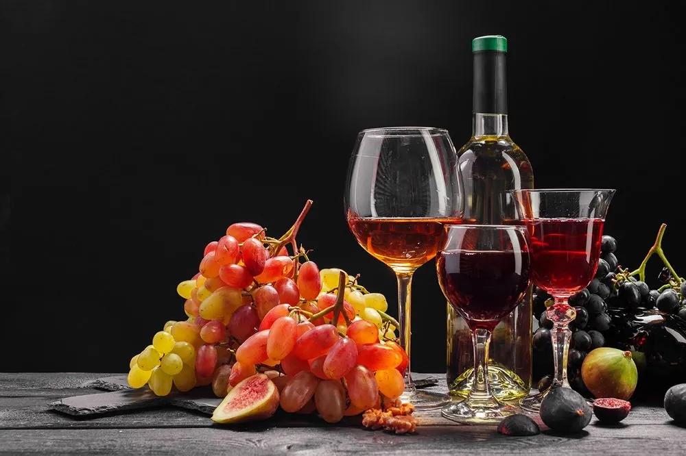 Tapeta sklenice vína a hrozny - 150x100 cm