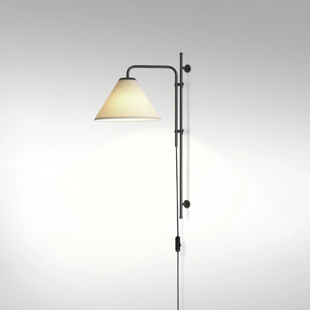 Marset A641-404 Funiculí, černá nástěnná lampa s pískovým textilním stínidlem, 1xE14, výška 60cm