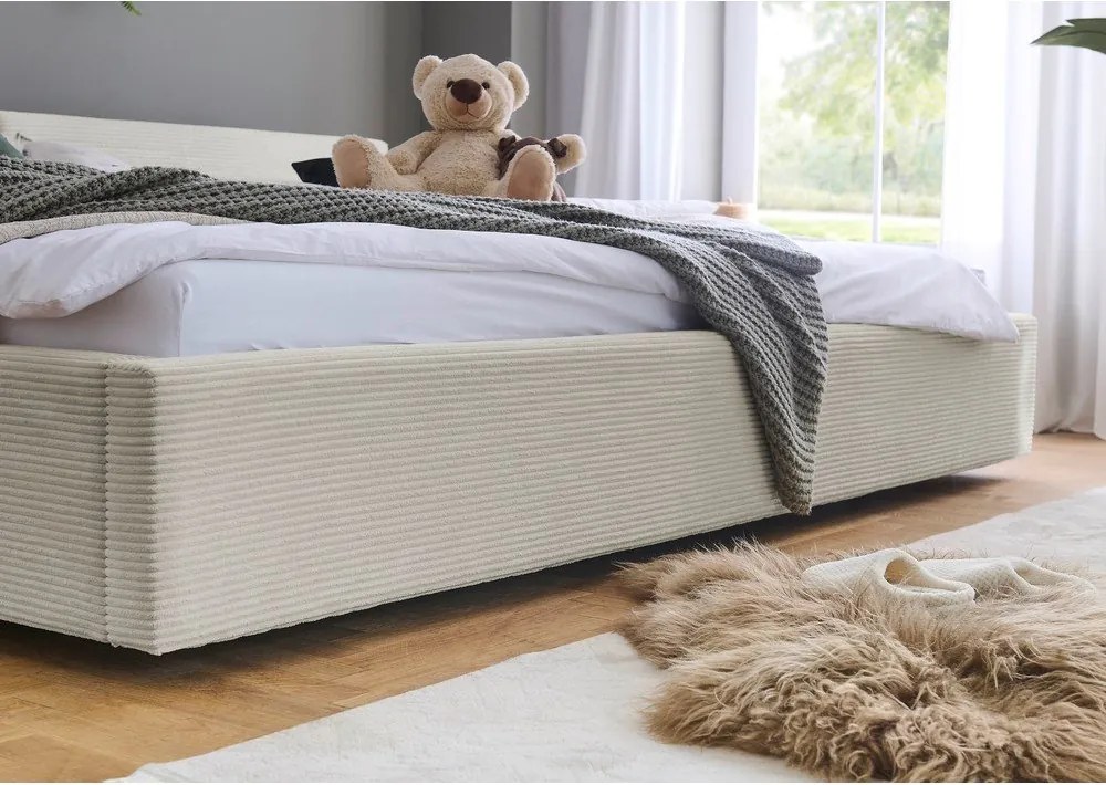 Béžová čalouněná dvoulůžková postel s úložným prostorem s roštem 200x240 cm Cube – Meise Möbel