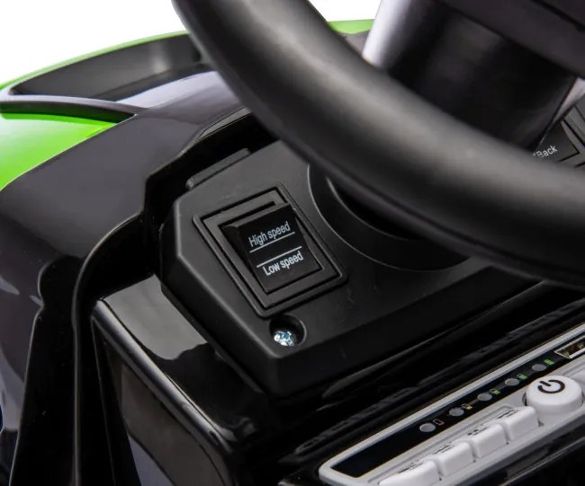Elektrický traktor s přívěsem Farmer zelený