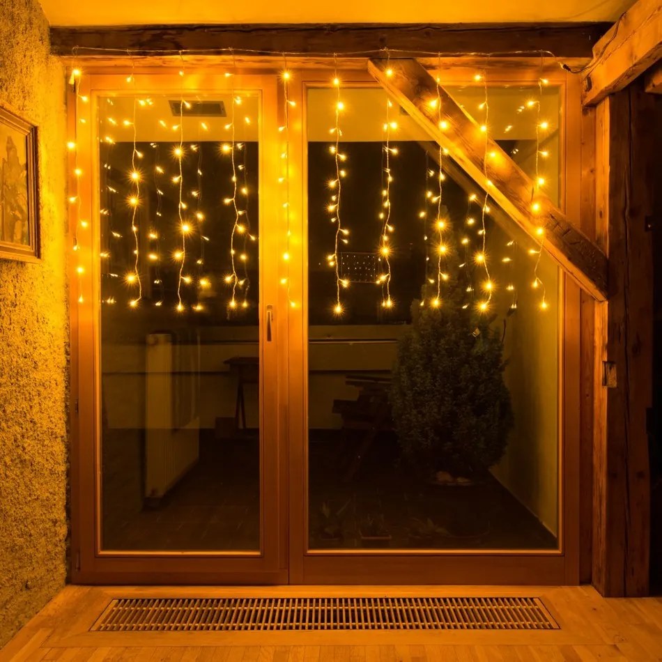 Hobby Line LED světelný závěs do okna, 200 × 100 cm, teple bílá, 100 diod, čirý kabel, IP20 do interiéru, prodlužovací