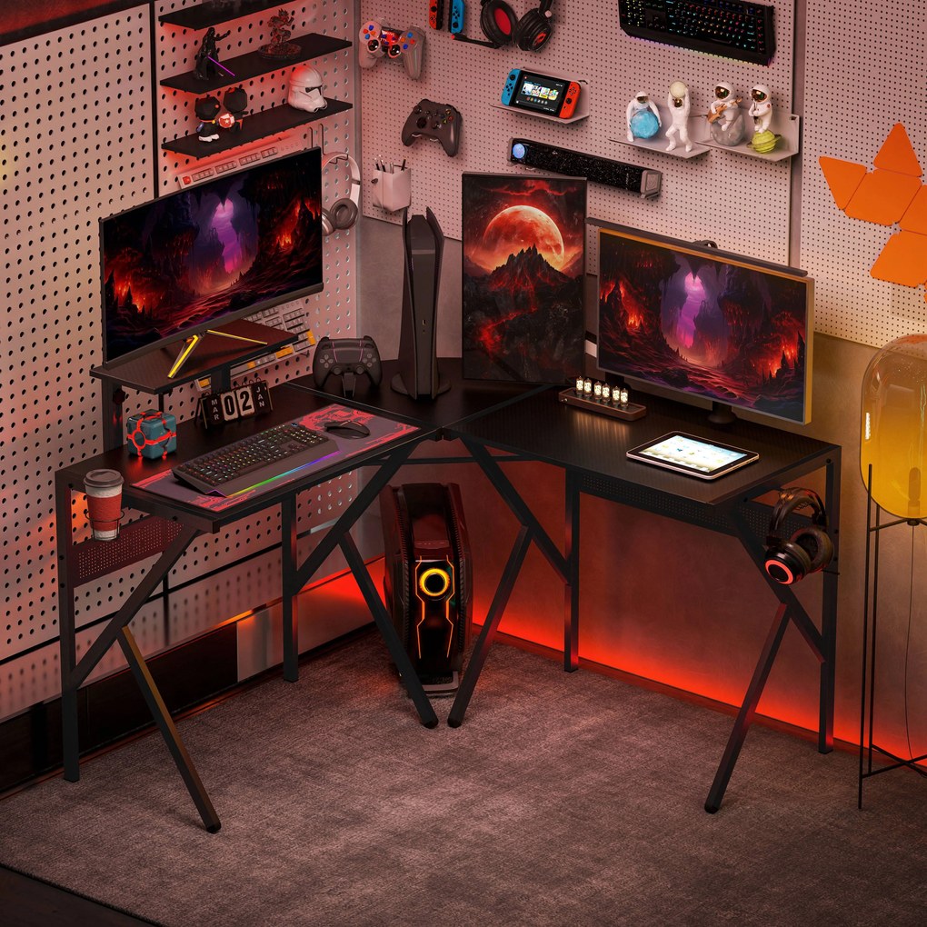 HOMCOM Herní stůl do tvaru L s rohovým designem 125 x 125 cm s povrchem z uhlíkových vláken, policí na monitor, držákem na hrníček a háčkem na sluchát