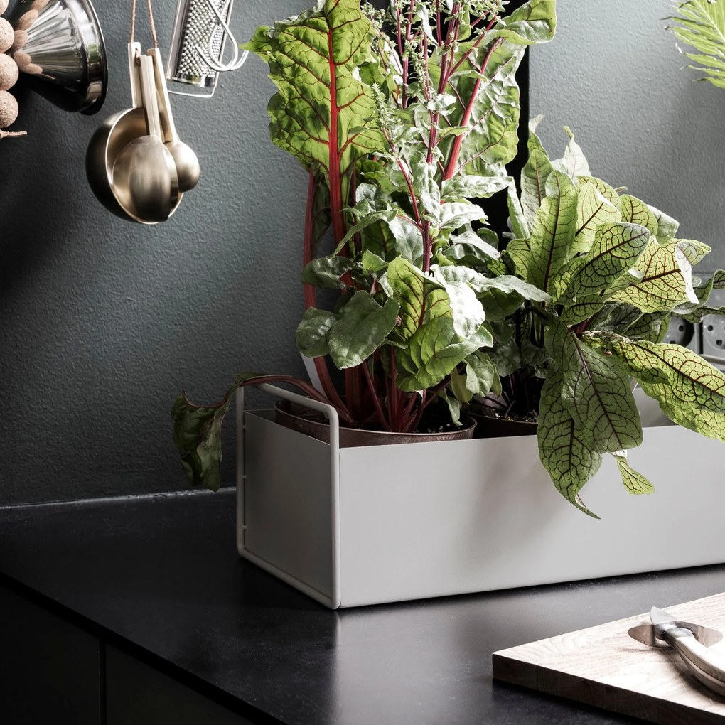 FERM LIVING Truhlík Plant Box Small, Cashmere