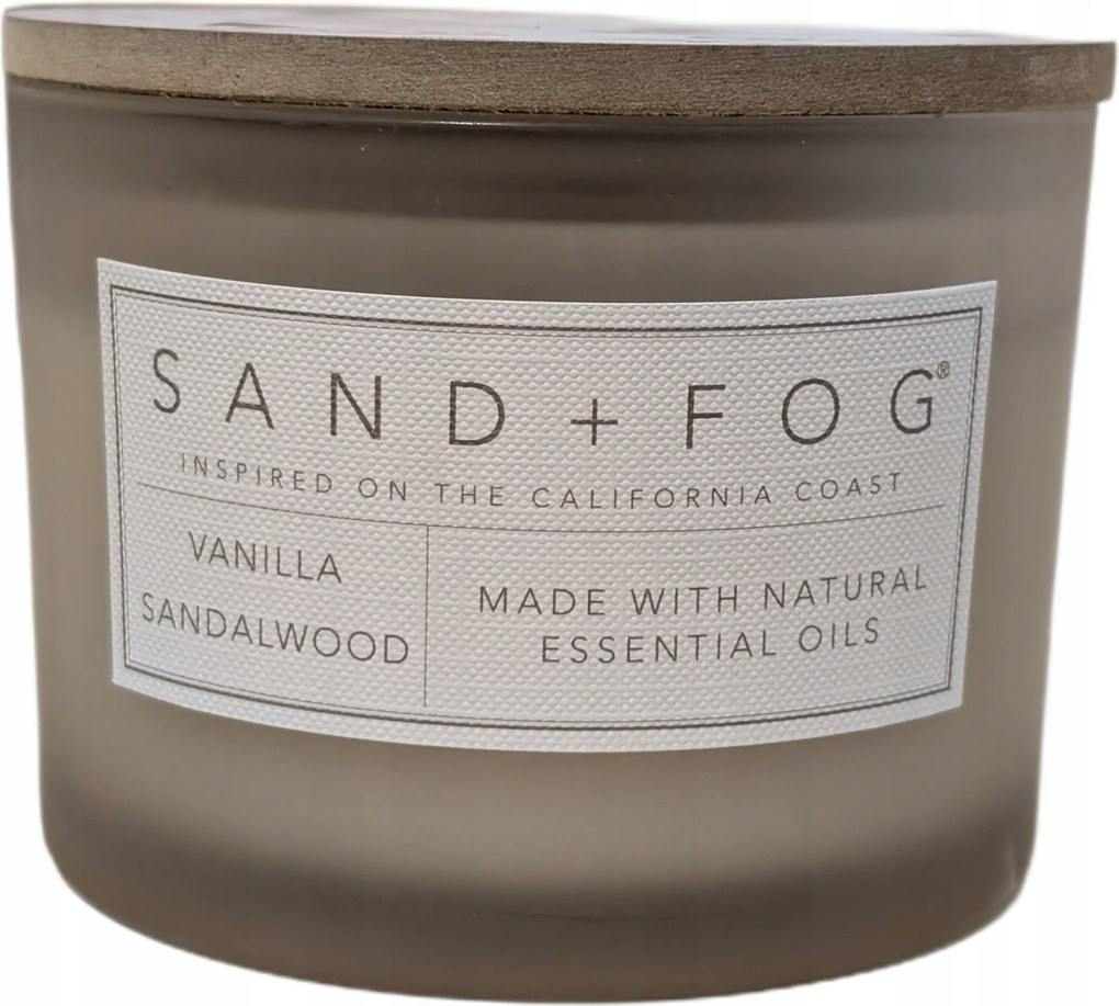 Sand and Fog sójová svíčka Vanilla Sandalwood s esenciálními oleji