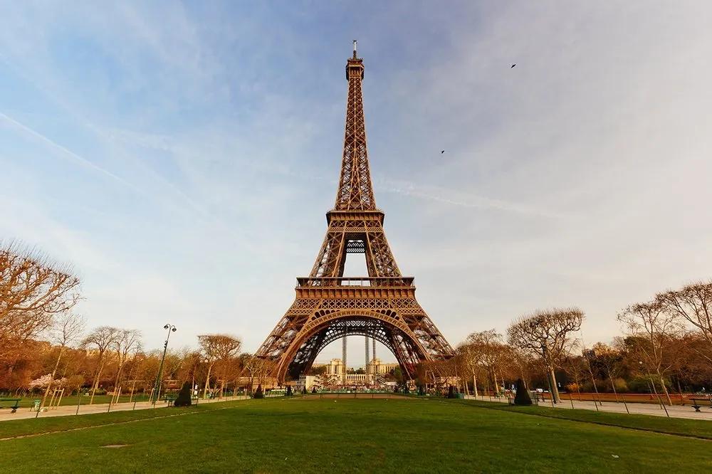 Samolepící fototapeta slavná Eiffelova věž - 150x100 cm