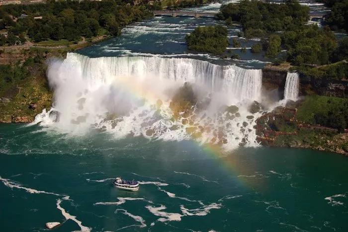 Vliesová fototapeta Dimex Niagara Falls XL-130 330x220 cm