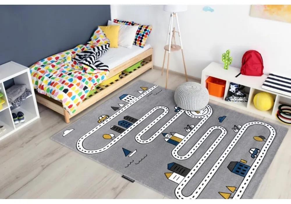 Dětský kusový koberec Ulice šedý 140x190cm