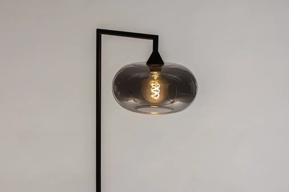 Stojací designová lampa Renton