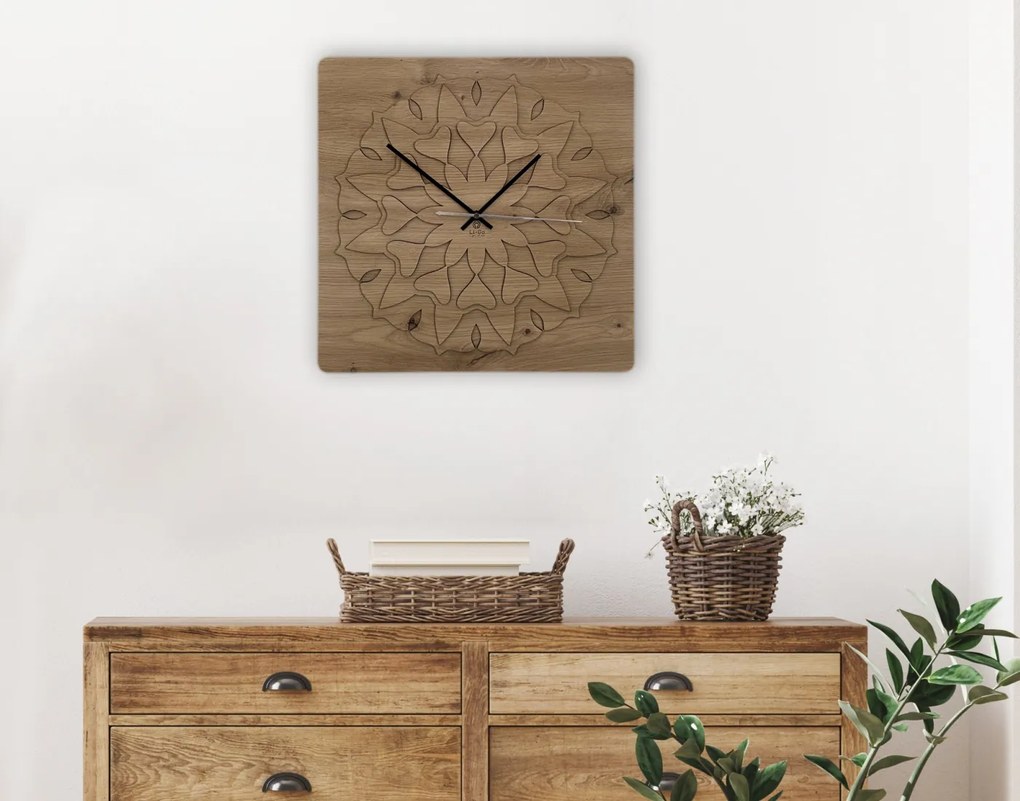 "Mandala" Dřevěné hodiny 40x40 cm provedení povrchu: černá s patinou