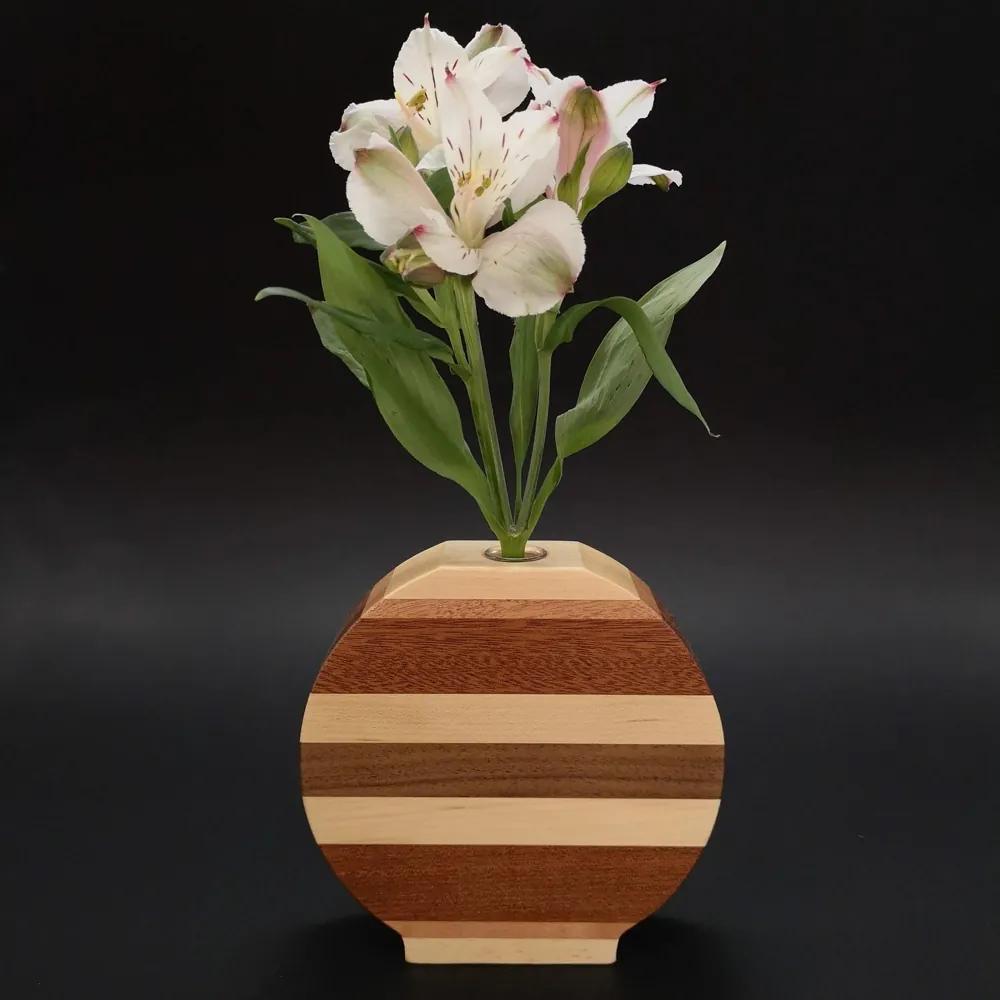 AMADEA Dřevěná váza kulatá s vodorovnými pruhy, masivní dřevo, spárovka ze tří druhů dřevin, výška 15 cm