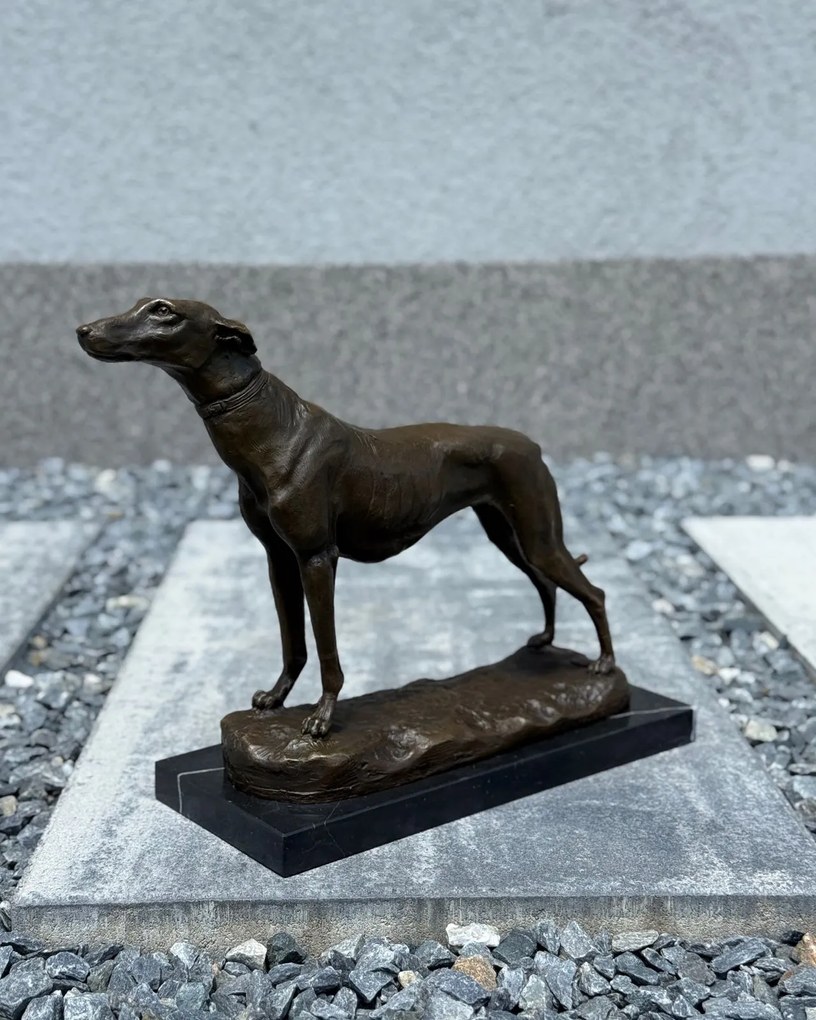 Bronzová socha - Greyhound soška loveckého psa