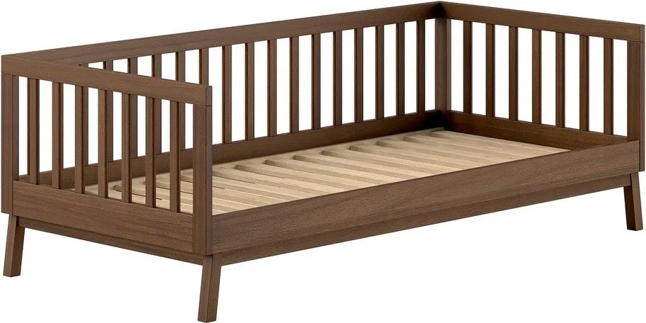 Hnědá dětská postel z borovicového dřeva s roštem 90x200 cm Sezane – Vipack Biano.cz