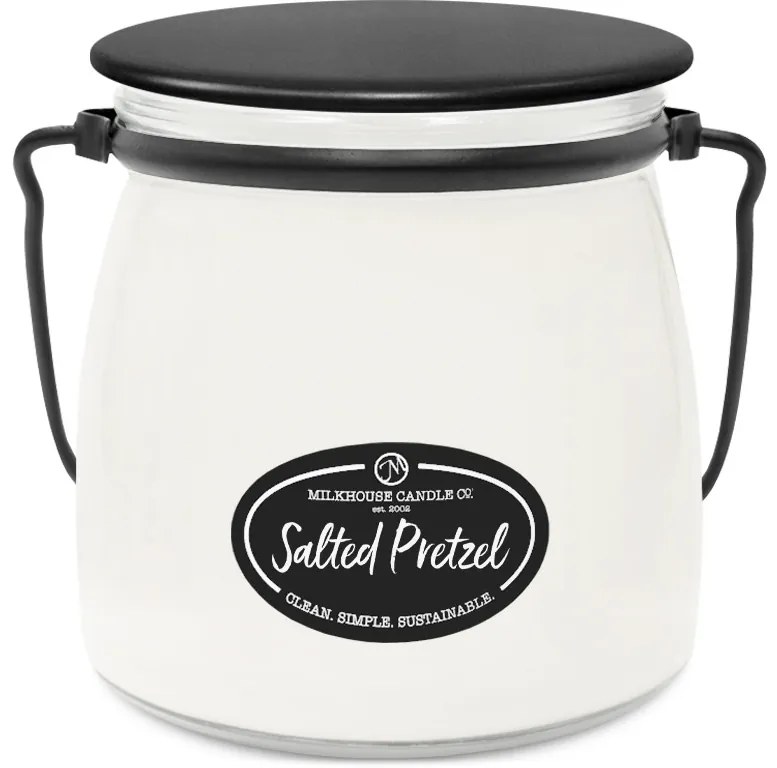 Milkhouse Candle Co. Milkhouse Candle Co. – vonná svíčka Salted Pretzel (Slaný preclík), 454 g