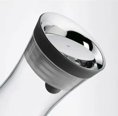 WMF Basic karafa na vodu 1.5 l / uzávěr / integrované sítko / 1.5 l /