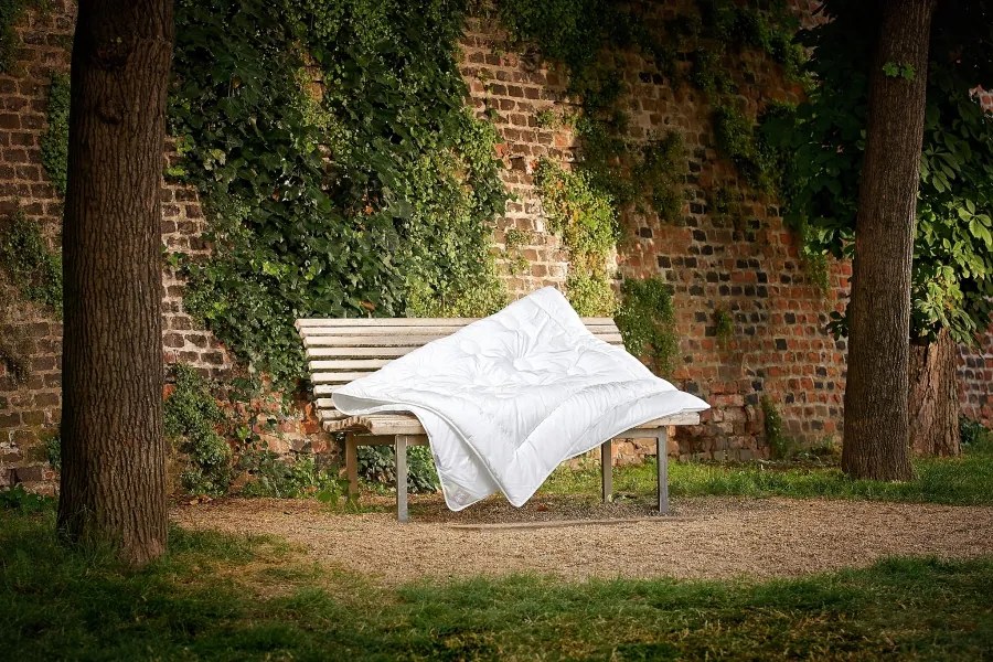 Lavinest Přikrývka Bamboo proti nadměrnému pocení Rozměr: 135 x 220 cm, CELOROČNÍ (300 g/m²)