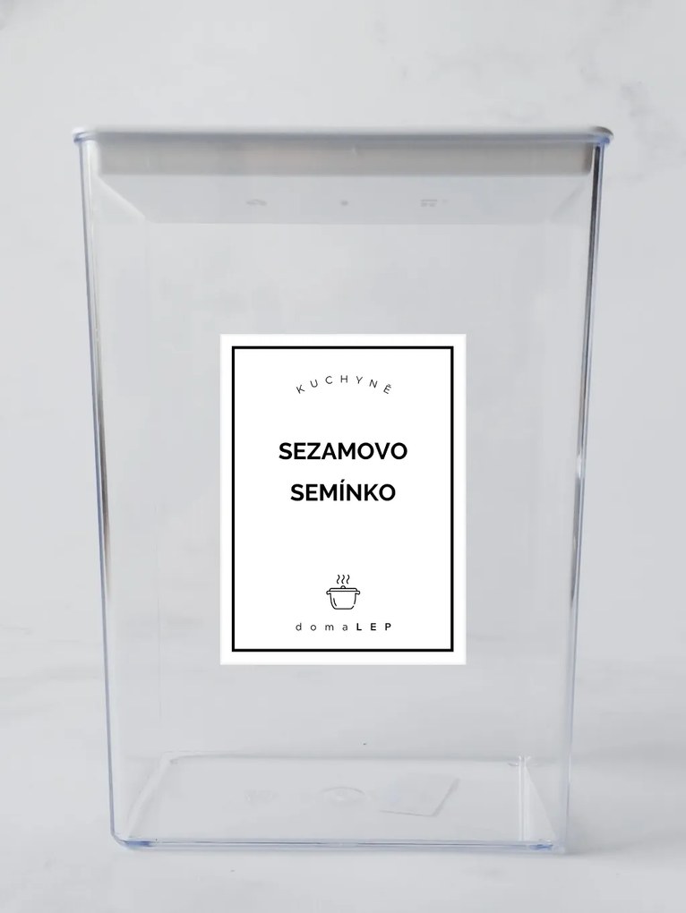 SEZAMOVO SEMÍNKO – bílá samolepka na dózu, tučné písmo, 6 x 8 cm | DomaLEP