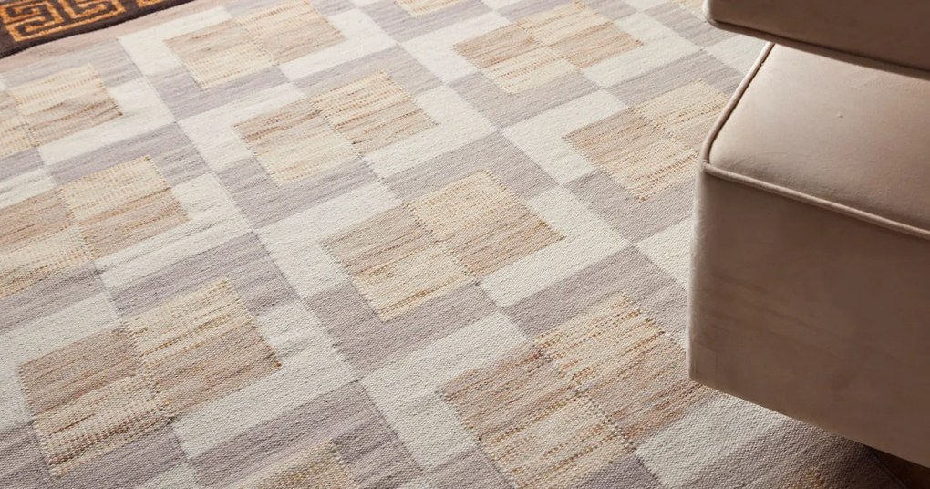 Diamond Carpets koberce Ručně vázaný kusový koberec Dante DESP P90 Marble Gold - 160x230 cm