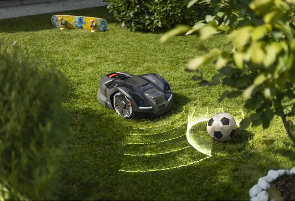Automower Husqvarna 405X E NERA automatická robotická sekačka - SKLADEM u dovozce !