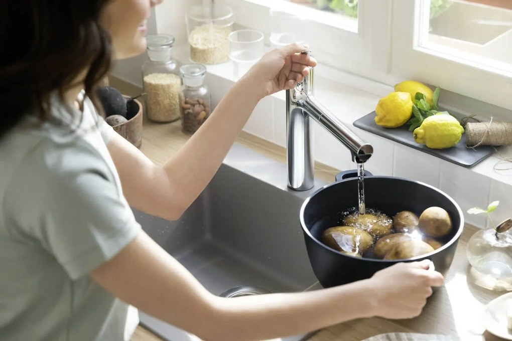 Hansgrohe Zesis M33, páková kuchyňská baterie 160, vytahovací sprška, 2jet, sBox, chromová, HAN-74823000