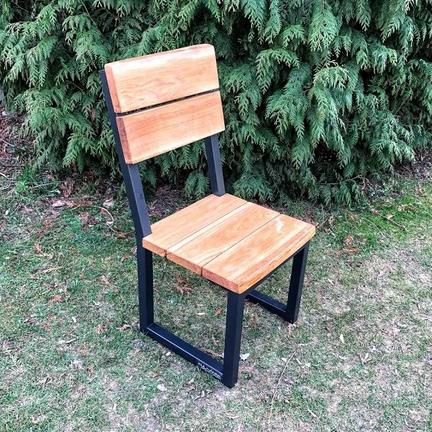 KULHÁNEK Zahradní židle s kovovou konstrukcí Odstín nátěru: lazura - dub, Odstín podnože: bílá - RAL 9010