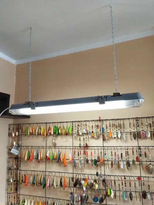 8x Hermetické svítidlo 120 cm s LED trubicemi do garáže a dílny