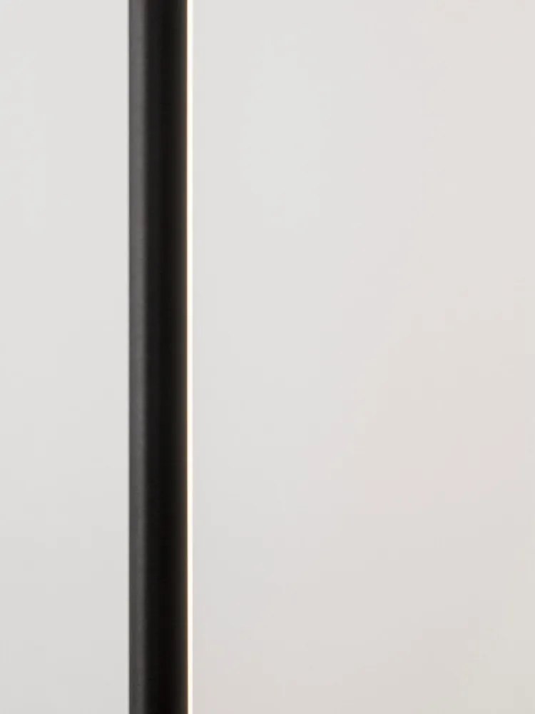 Matně černá hliníková LED stojací lampa (výška 300 cm) Elettra – Nova Luce