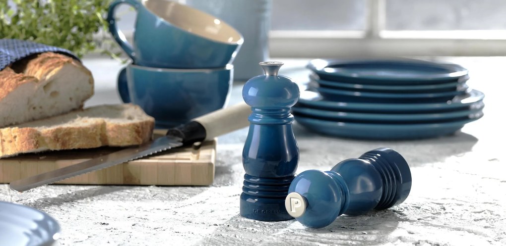 Mlýnky na sůl a pepř Le Creuset 11 cm bambusově zelená 2 ks