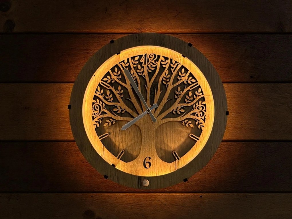 Li-Go "Strom života" světelné hodiny s powerbankou a pohybovým čidlem/dub velikost svítidla/hodin: 50 cm