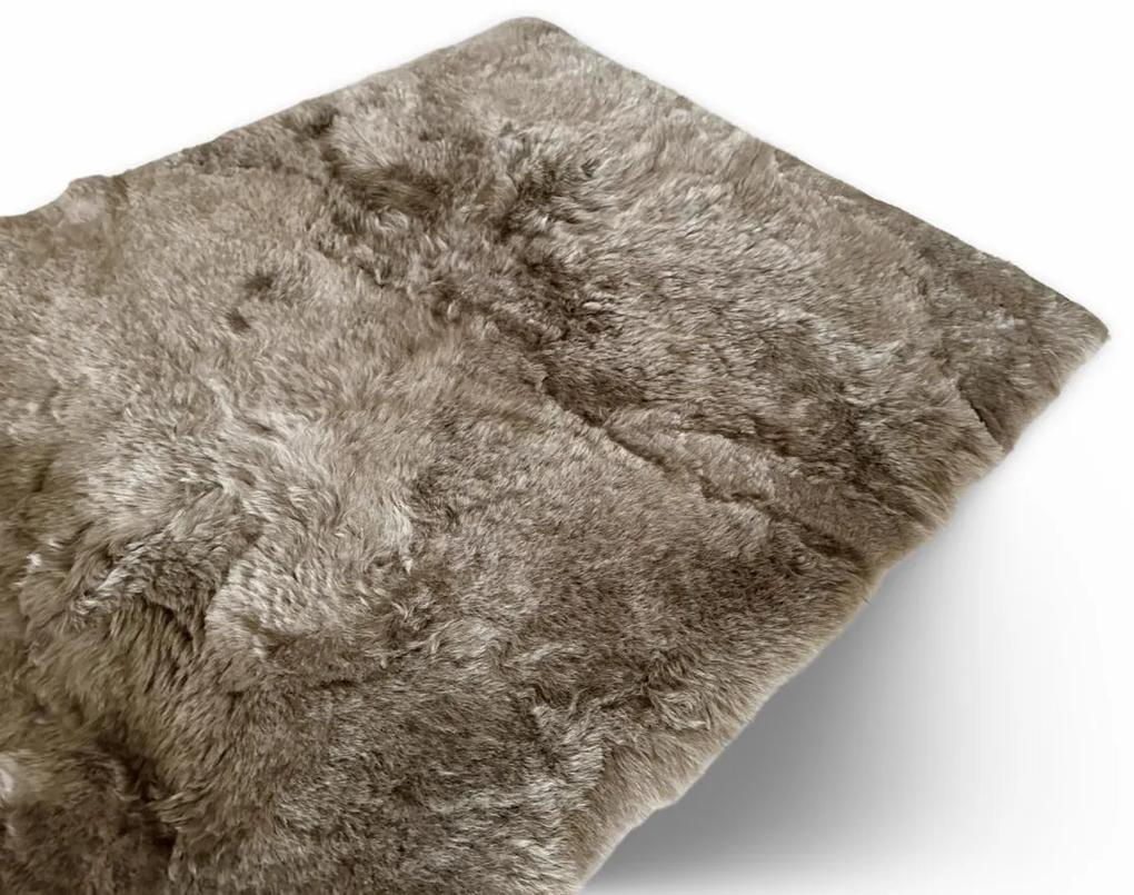 Kožený koberec z ovčí kůže - střižený chlup - taupe - 3K - rovný 3 kůže Střižený chlup 5 cm